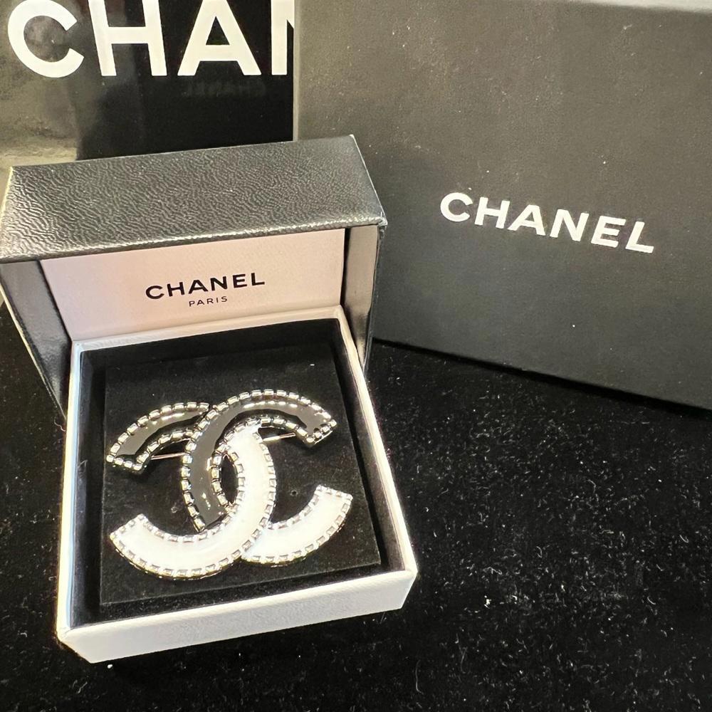Chanel Interlocking Silver, Black & White Cc Brooch P… - Gem